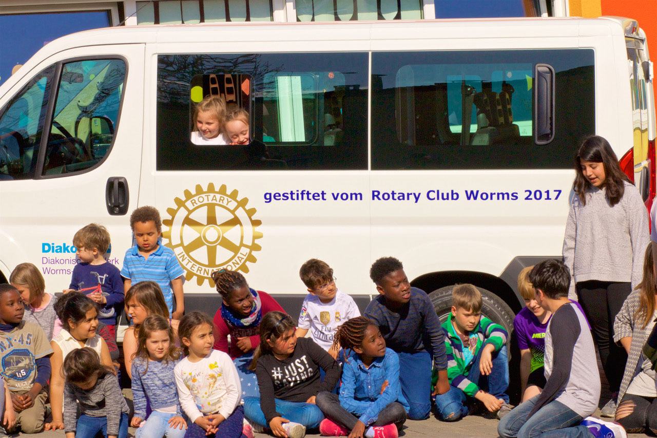 Startseite - Orangen Aktion des RC Worms